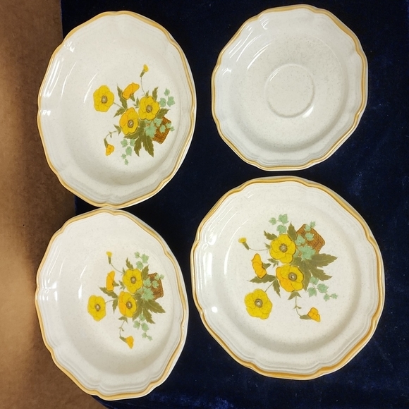 Mikasa | Dining | Set Of 4 Mikasa Garden Sunshine Plates And Bowls Made ...